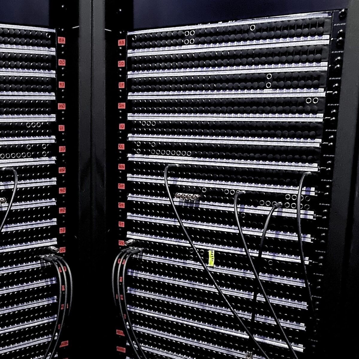 AV Solutions: Canare Brand Page - Versatech